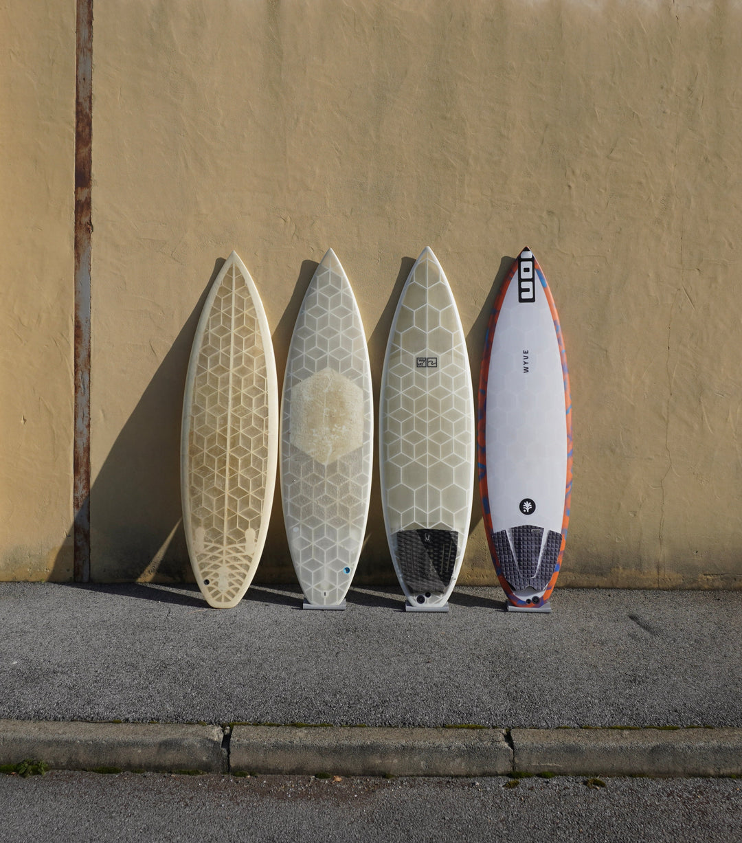 The Complete Guide to Twin Fin Surfboards – WYVE