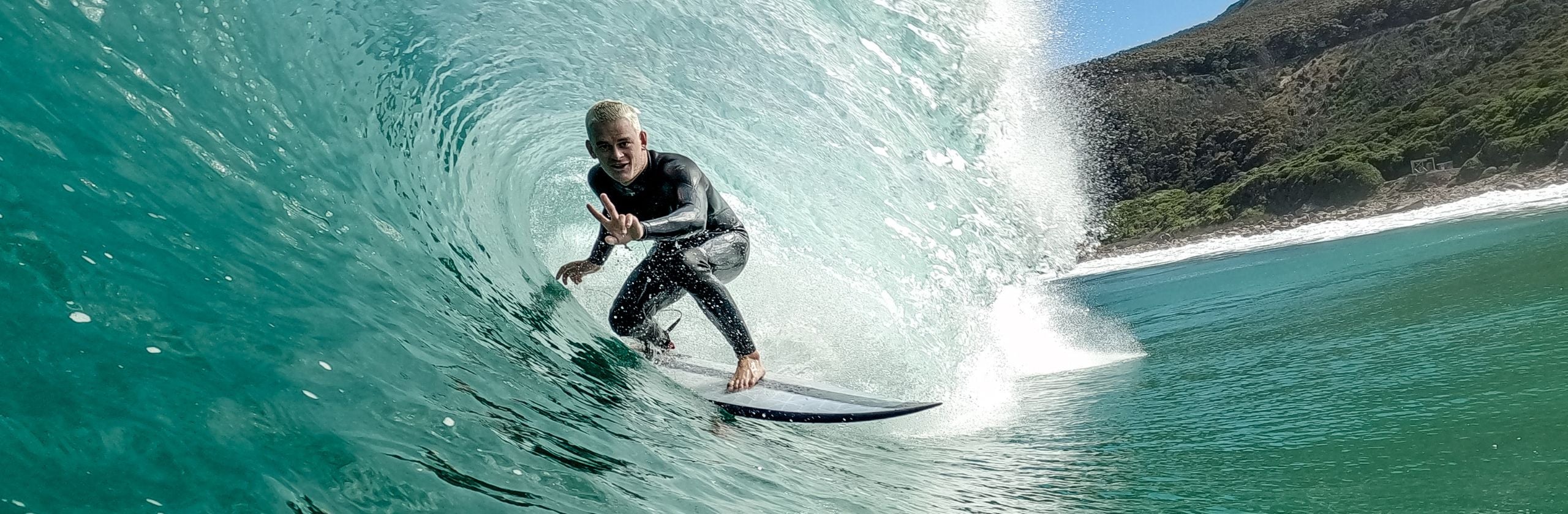 The Complete Guide to Twin Fin Surfboards – WYVE